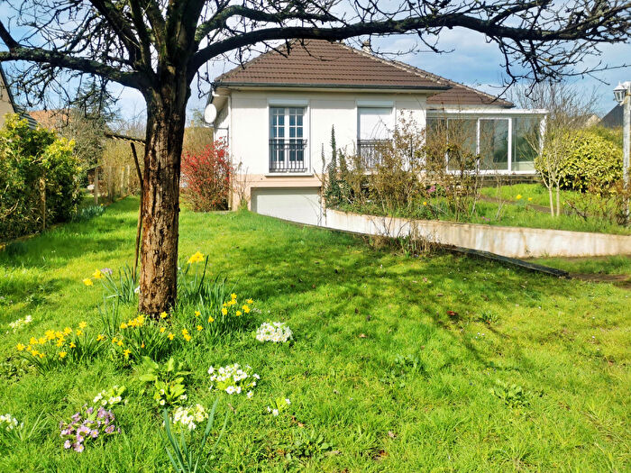 Maison à vendre - Saint-Rémy-lès-Chevreuse - 4 pièces - 3 chambres