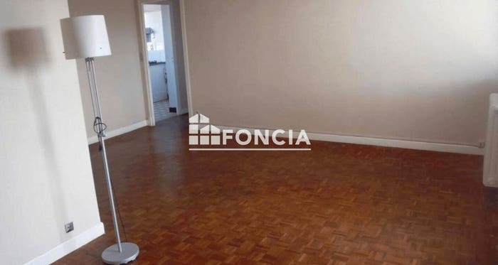 Appartement 4 pièces à Centre-Marcadieu-Marne, Tarbes, à louer