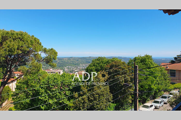 Maison à vendre - Grasse, Magagnosc, Saint-Mathieu - 4 pièces - 3 chambres