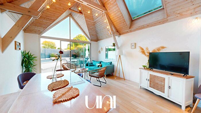 Maison à vendre - Grandcamp-Maisy - 7 pièces - 5 chambres