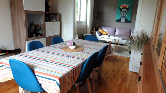 Maison 5 pièces à Pommerit-le-Vicomte, à vendre