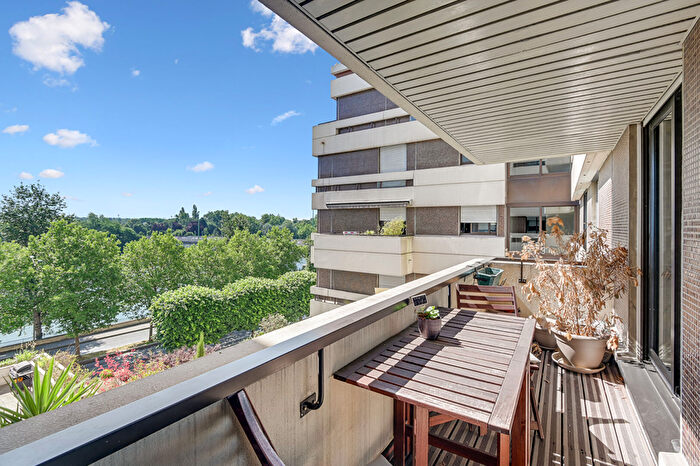 Appartement à vendre - Suresnes, Centre-ville - 5 pièces - 3 chambres