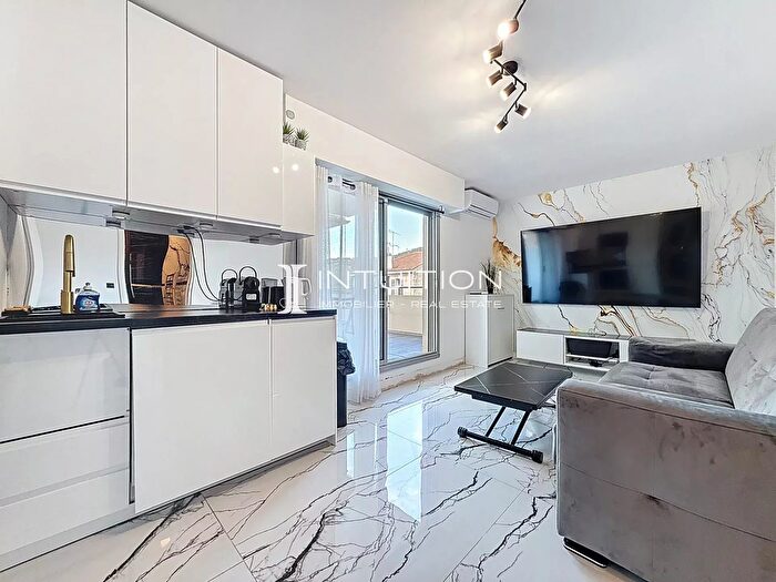 Appartement à vendre - Cannes, Prado, République - 2 pièces - 1 chambre