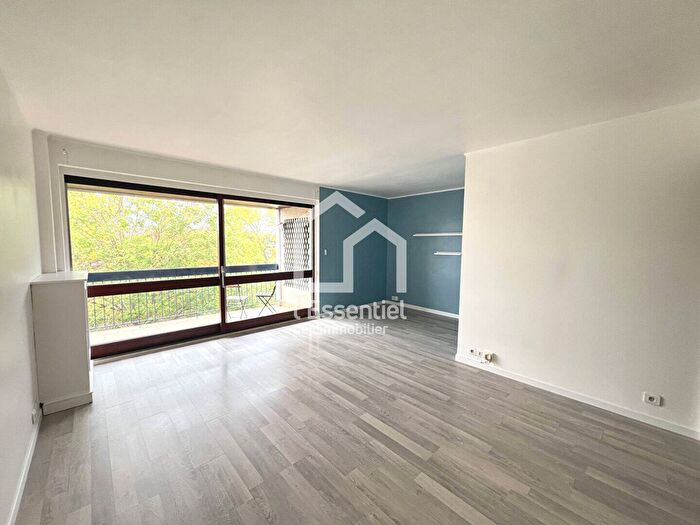 Appartement à louer - Nord et Ouest, Triel-sur-Seine - 1 pièce