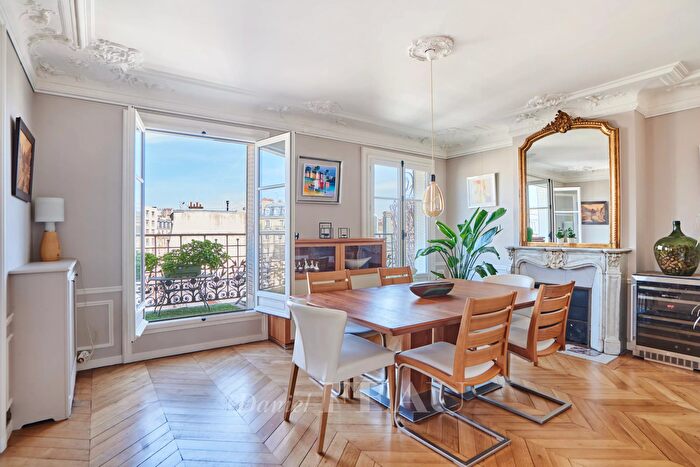 Appartement à vendre - Paris e , Porte de Saint-Cloud, Auteuil-Sud - 5 pièces - 3 chambres