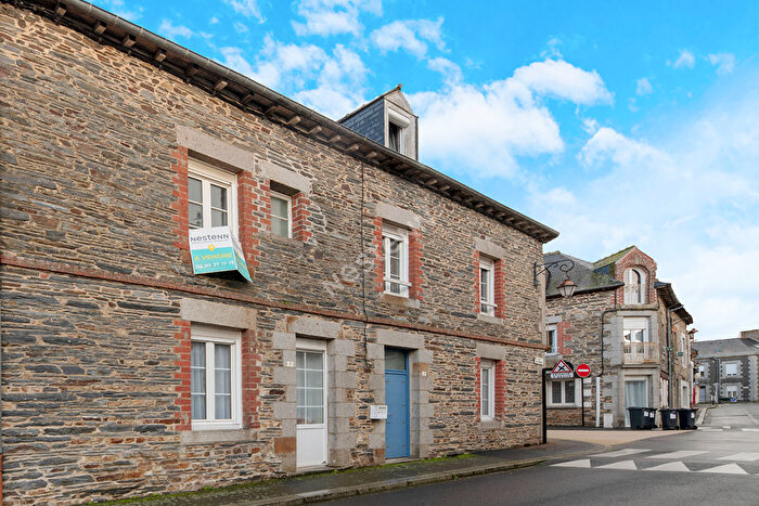 Maison à vendre - Piré-sur-Seiche - 7 pièces - 4 chambres