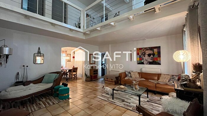 Maison à vendre - Fréjus, La Tour de Mare - 5 pièces - 3 chambres