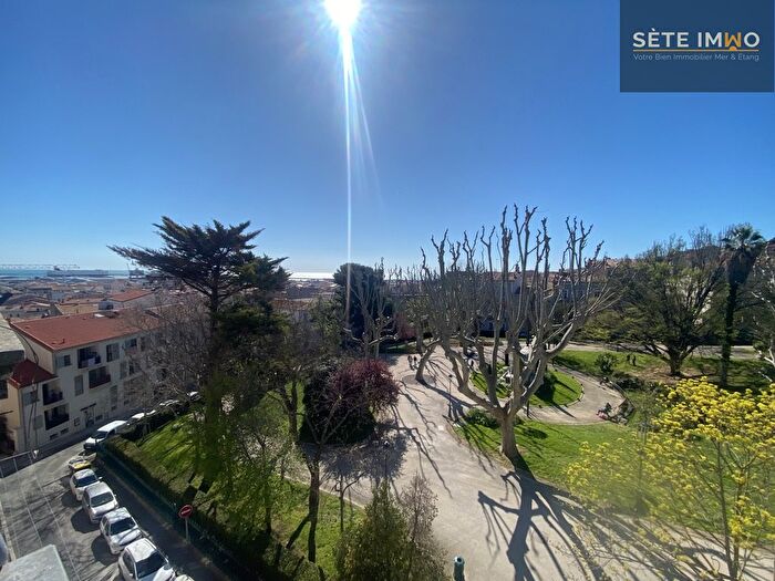 Appartement à vendre - Sète, Centre-ville - 3 pièces - 2 chambres