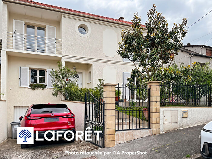 Maison 7 pièces à vendre - Viry-Châtillon, Centre-ville