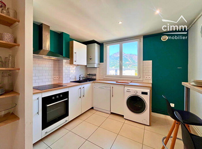 Appartement 4 pièces à vendre - Fontaine, Les Alpes, Les Buissonnées, Cachin