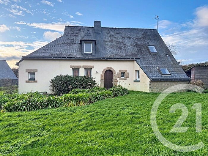 Maison à vendre - Ploubazlanec - 7 pièces - 4 chambres