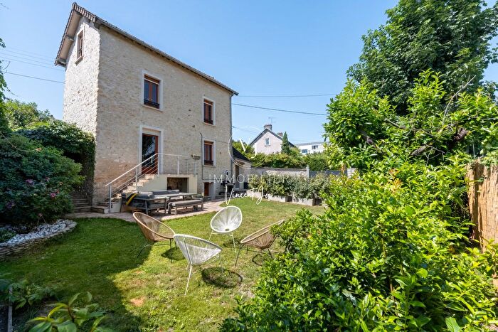 Maison 4 pièces à vendre à Épône