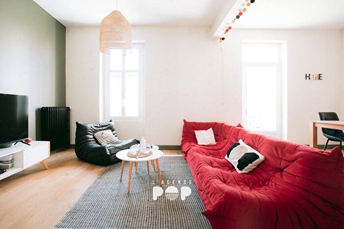 Maison à louer - Saint Georges, Périgueux - 6 pièces - 3 chambres