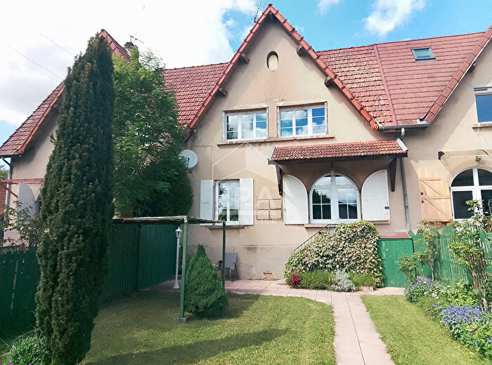 Maison 4 pièces à Le Pin, à vendre