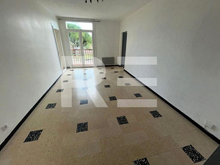 Appartement à vendre - Nîmes, Route dAvignon - 4 pièces - 3 chambres