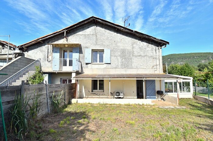 Maison 5 pièces à Le Brusquet, à vendre
