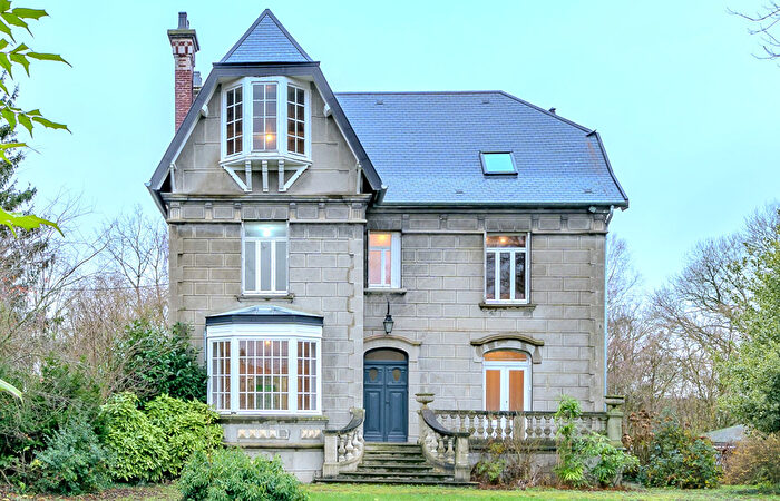 Maison 10 pièces à Villers-Outréaux, à vendre