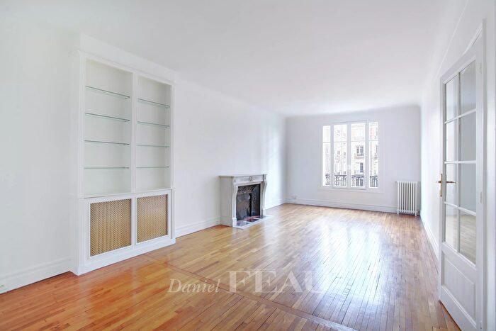Appartement à louer - Paris e , Porte de Saint-Cloud, Auteuil-Sud - 3 pièces - 2 chambres