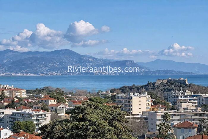 Appartement à vendre - Antibes, Antibes-les-Pins, Trianon, Le Fournel, Peyregoue - 3 pièces