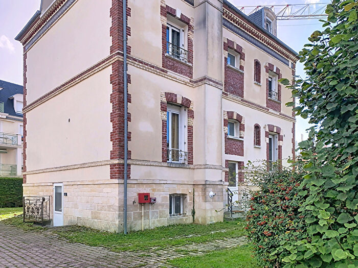 Appartement à louer - Cabourg, Centre-ville, Clos Pasteur, Cap Cabourg - 3 pièces - 2 chambres