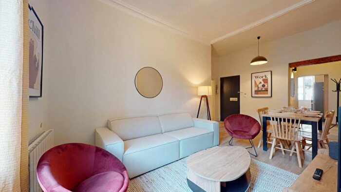 Appartement à louer - Comédie, Montpellier - 7 pièces - 6 chambres