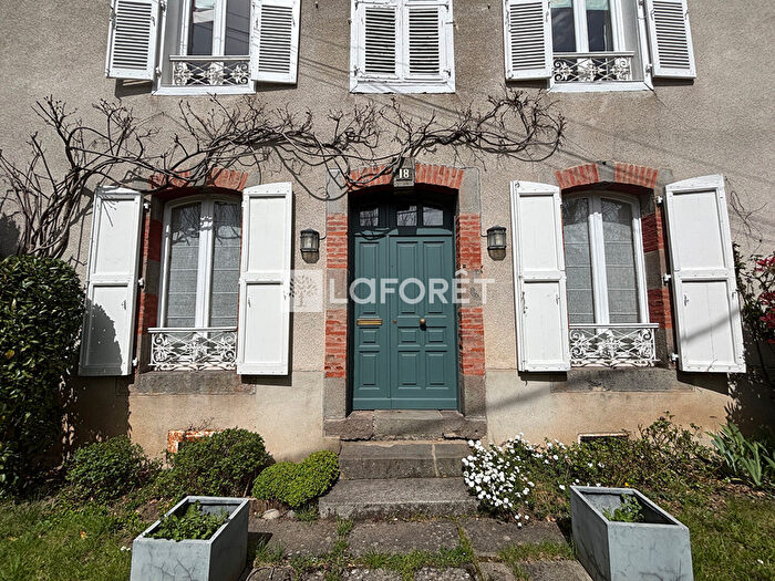 Maison à vendre - Aurillac, Centre-ville - 11 pièces - 9 chambres