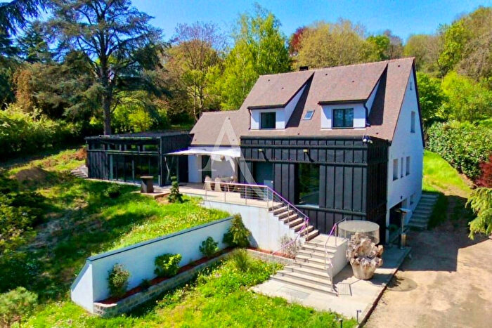 Maisons à vendre et appartements à louer - 1