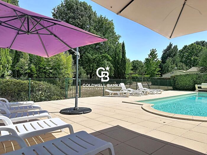 Maison 16 pièces à vendre à La Caillère-Saint-Hilaire