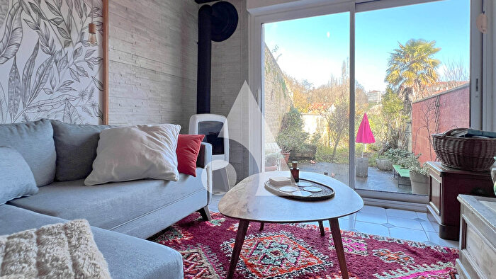 Maison à vendre - Saintes, Centre-ville - 4 pièces - 3 chambres