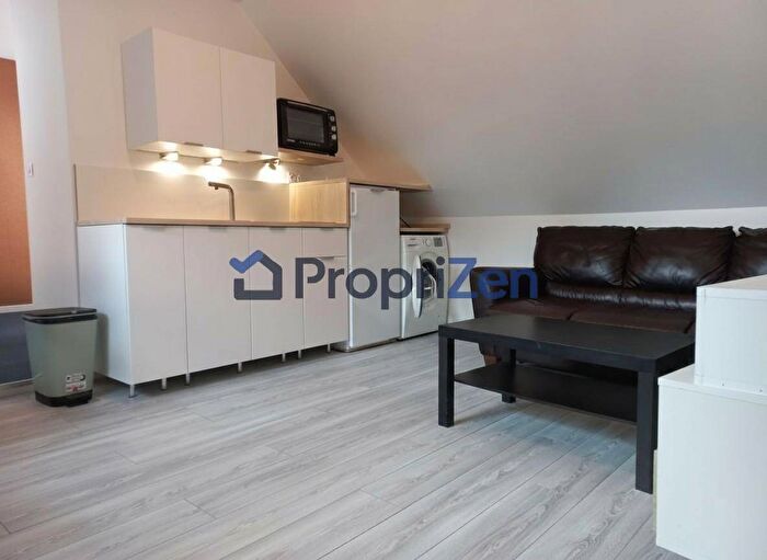 Appartement à louer - Allennes-les-Marais - 1 pièce