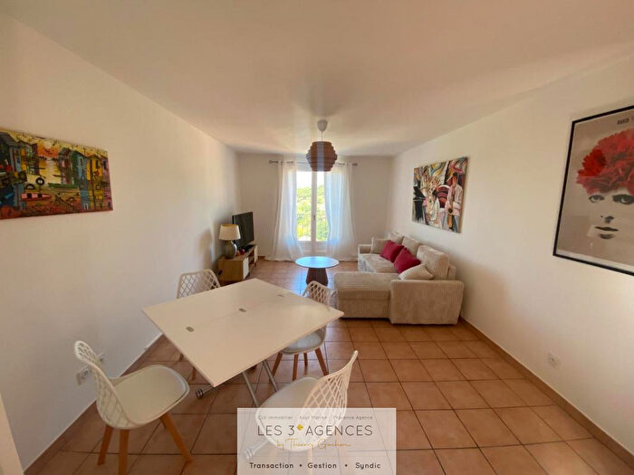 Appartement 4 pièces à Grimaud, à louer