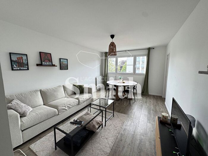 Appartement à louer - Mont-Saint-Aignan - 5 pièces - 4 chambres