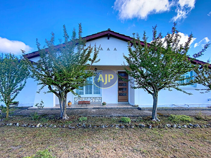 Maison 4 pièces à Hourtin, à vendre