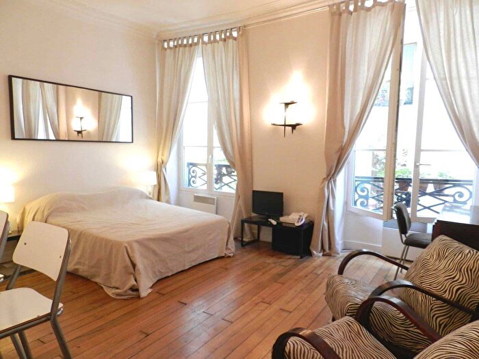 Appartement à louer - Saint Gervais, Paris ème arrondissement - 1 pièce