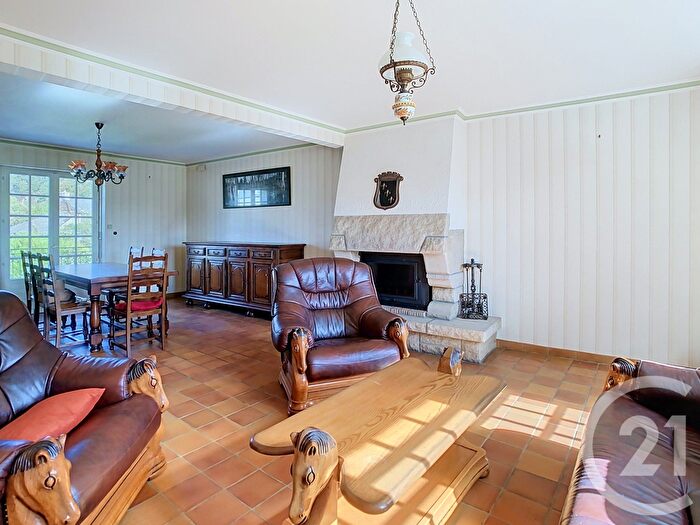 Jugon-les-Lacs - Maison 6 pièces à vendre
