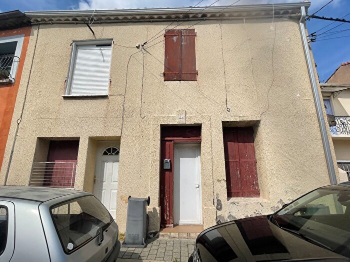 Maison à vendre - Vias, Ville - 7 pièces - 4 chambres