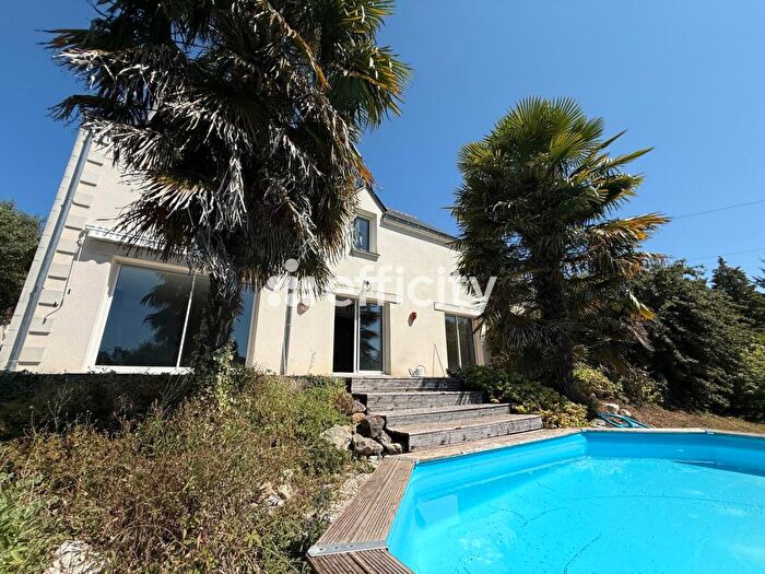 Maison 7 pièces à Saint-Épain, à vendre