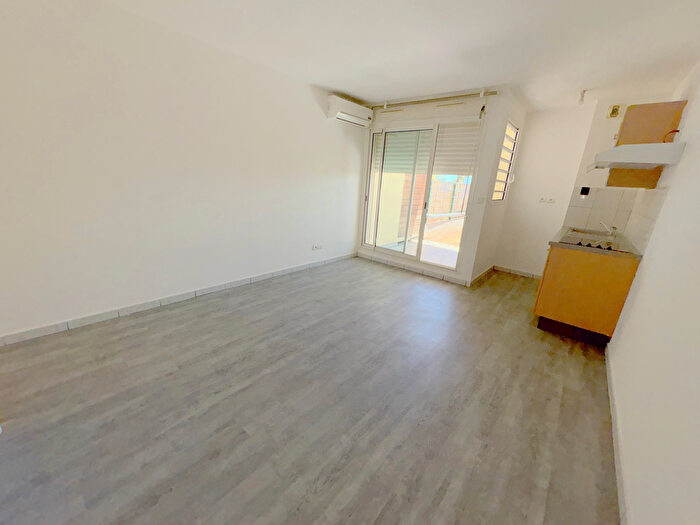 Appartement à louer - Saint-Denis, Providence, Les Camélias - 1 pièce