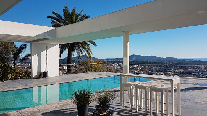 Maison à vendre - Toulon, Beaulieu - 5 pièces - 4 chambres