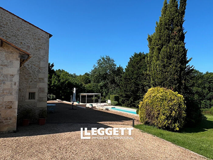 Tonnay-Charente : Maison 7 pièces à vendre