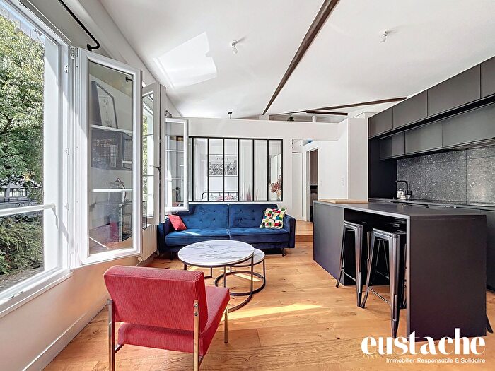 Appartement à vendre - Paris e , Belleville, Saint-Maur - 2 pièces - 1 chambre