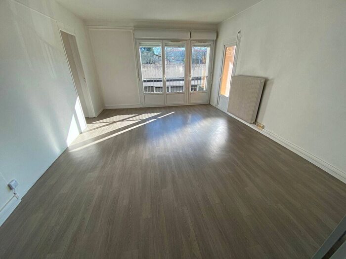 Appartement à louer - Centre, Caluire-et-Cuire - 4 pièces - 3 chambres