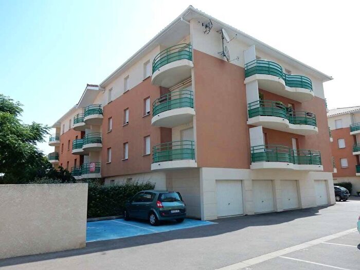 Appartement à louer - Bourg-Charité, Narbonne - 3 pièces - 2 chambres