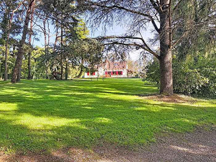 Maison à vendre - Orvault, Bourg, Secteur rural - 5 pièces - 4 chambres