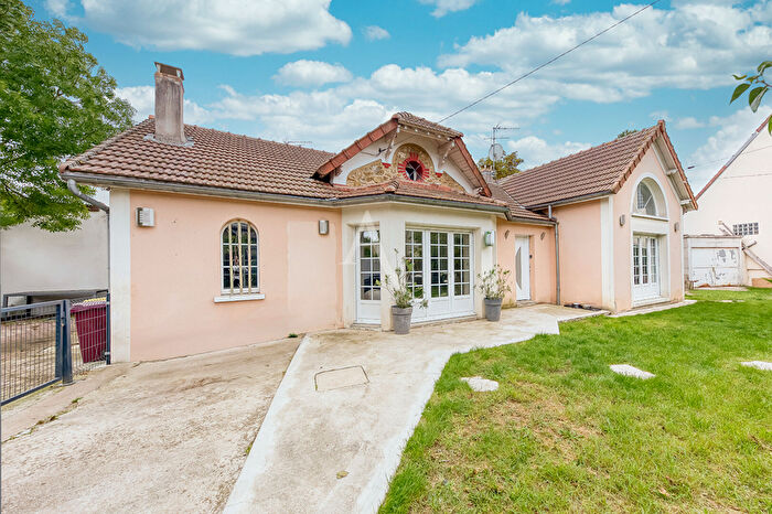 Maison à vendre - Vaires-sur-Marne - 6 pièces - 3 chambres