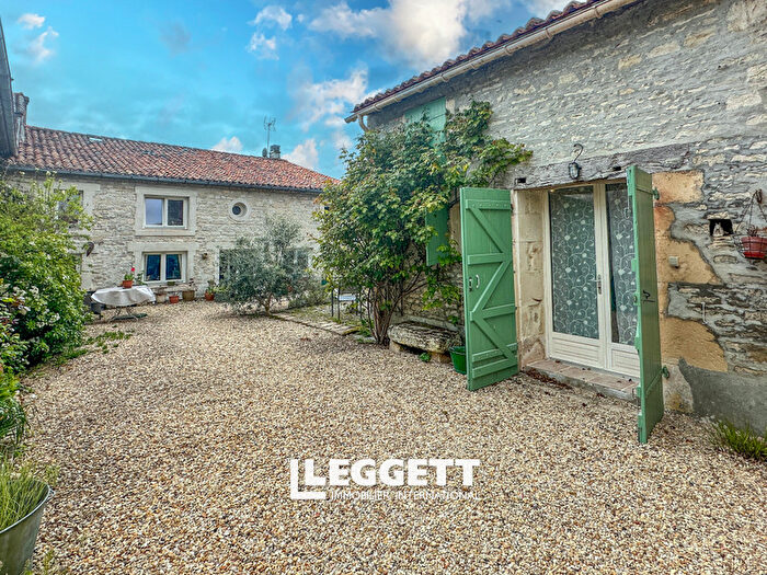 Maison à vendre - Beauvais-sur-Matha - 8 pièces - 5 chambres