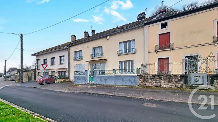 Maison à vendre - Jussey - 7 pièces - 5 chambres