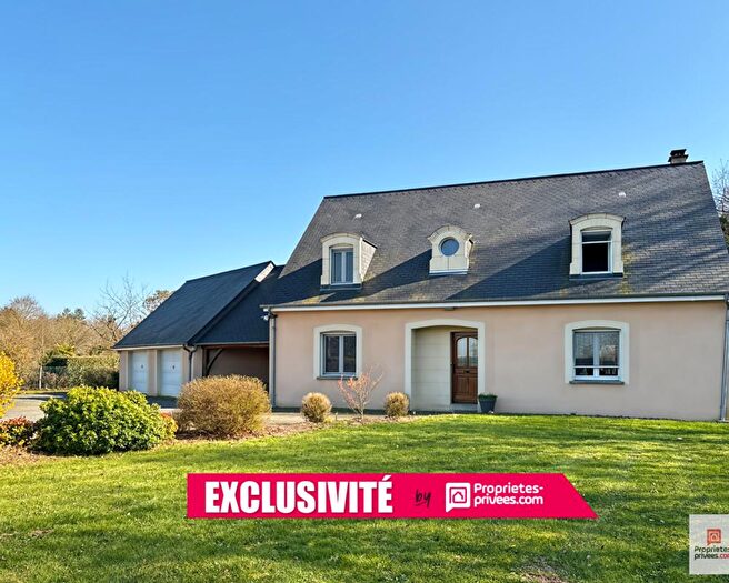 Maison à vendre - Parcé-sur-Sarthe - 6 pièces - 4 chambres