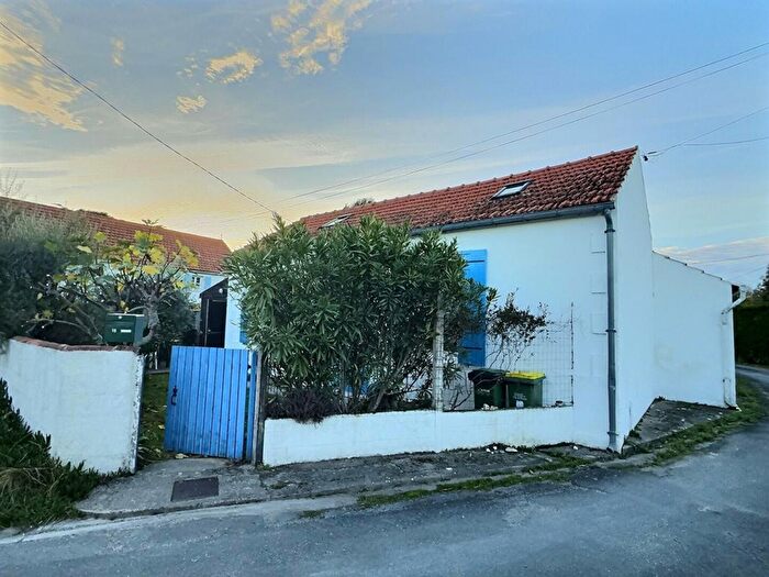 Maison à vendre - Le Château-dOléron - 4 pièces - 2 chambres