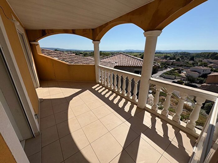 Appartement 4 pièces à louer à Saint-Félix-de-Lodez